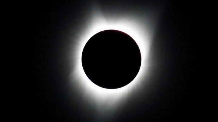 Total Solar Eclipse 2019: Who Can See It and How to Watch - TeknomanyaK
